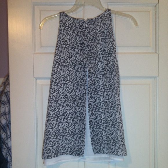 Kenar | Tops | Kenar Dressy Lined Tank Contemporary Print Sp | Poshmark